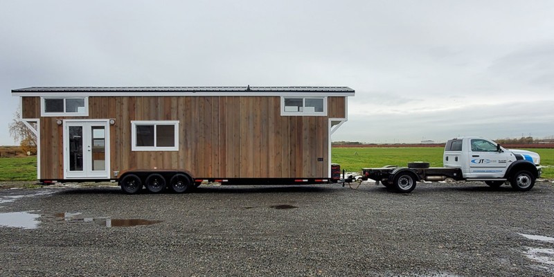 Tiny Home Transport - JT HOTSHOTTING