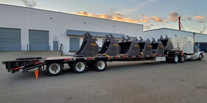 Trucking & Shipping - JT HOTSHOTTING